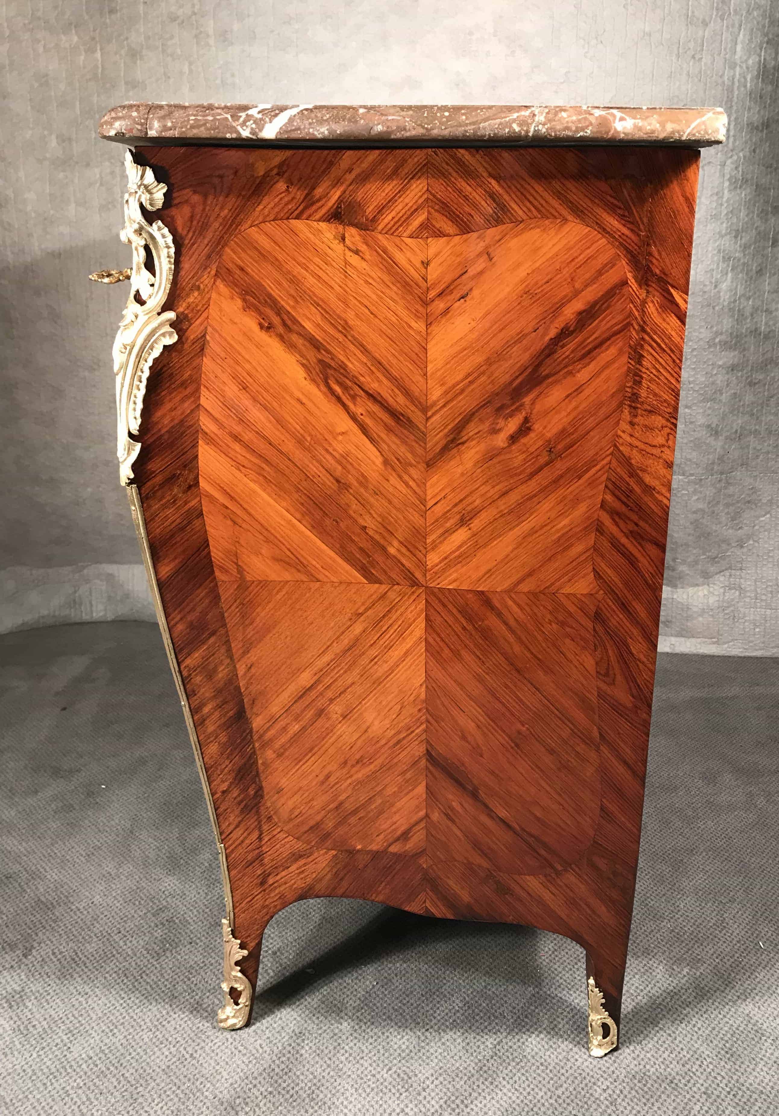 Louis XV furniture- Commode Paris 1750 , kingwood -styylish