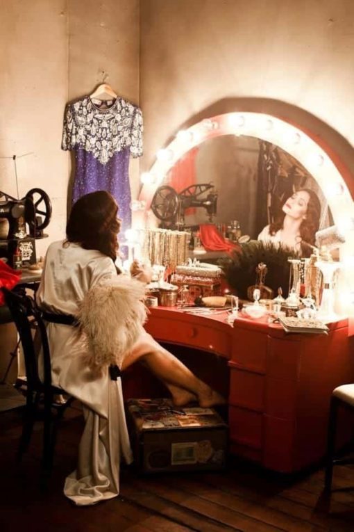 Dressing Table History | Antiques History | Styylish