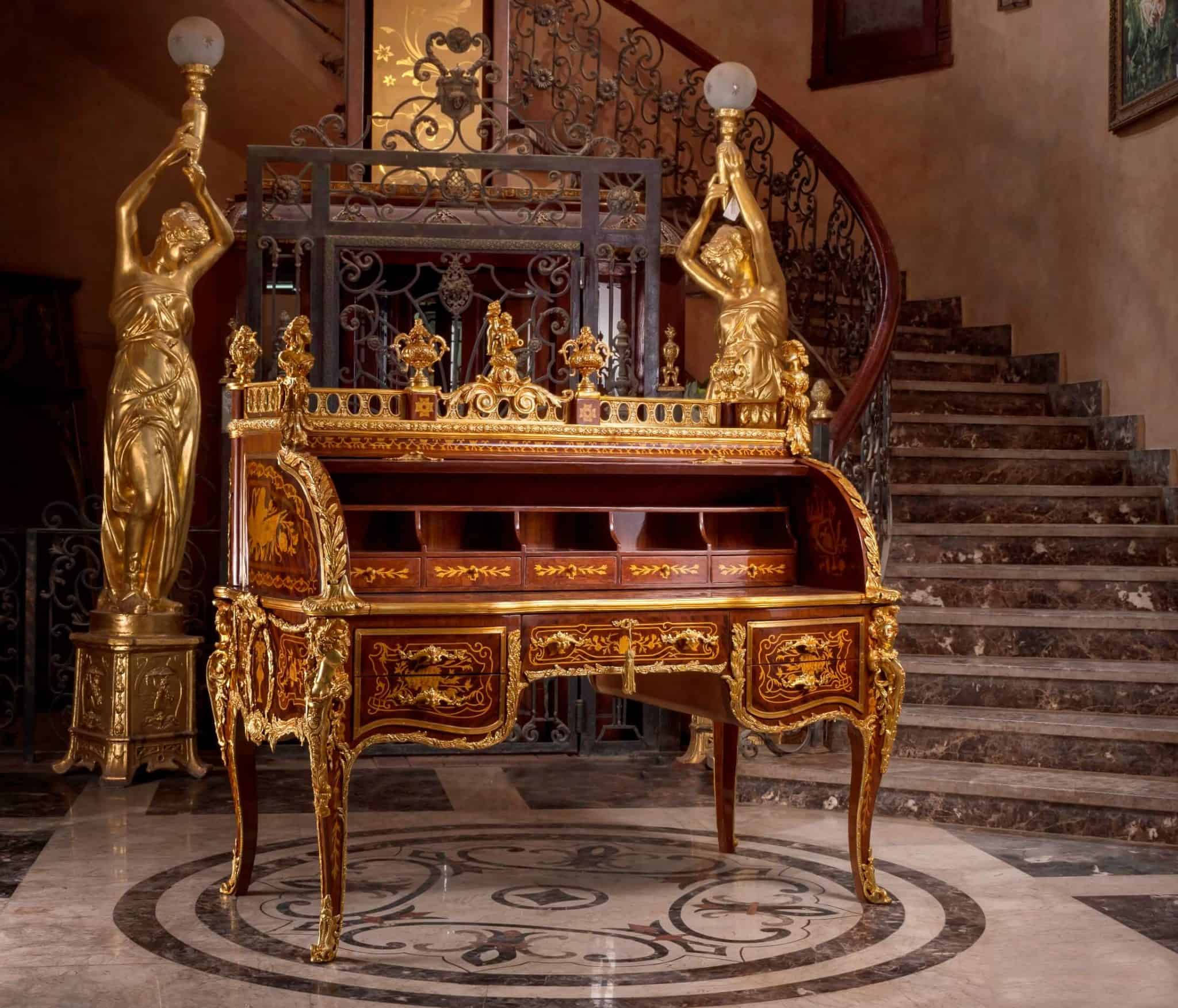 Where Royals Wrote: The Antique Secretary Desk in Focus - Styylish
